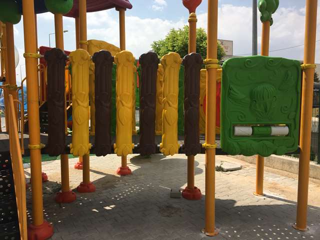 Qatar Outdoor bench seats - Playsan United Kingdom